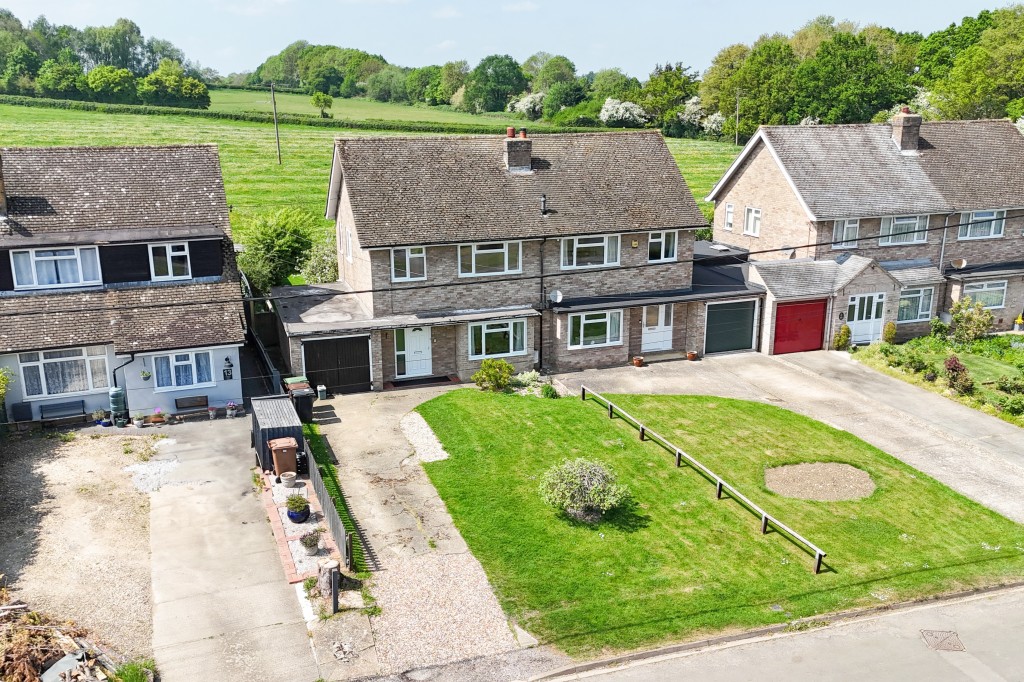 Tiddington, Oxfordshire, OX9 2LY, 3 bedroom, Semi-detached house